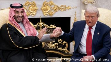 Saudi prince calls Khashoggi killing a 'mistake' on US visit – DW – 11/18/2025