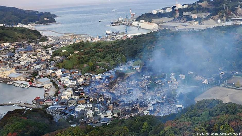 Japan: Fire forces 170 buildings to evacuate, one missing