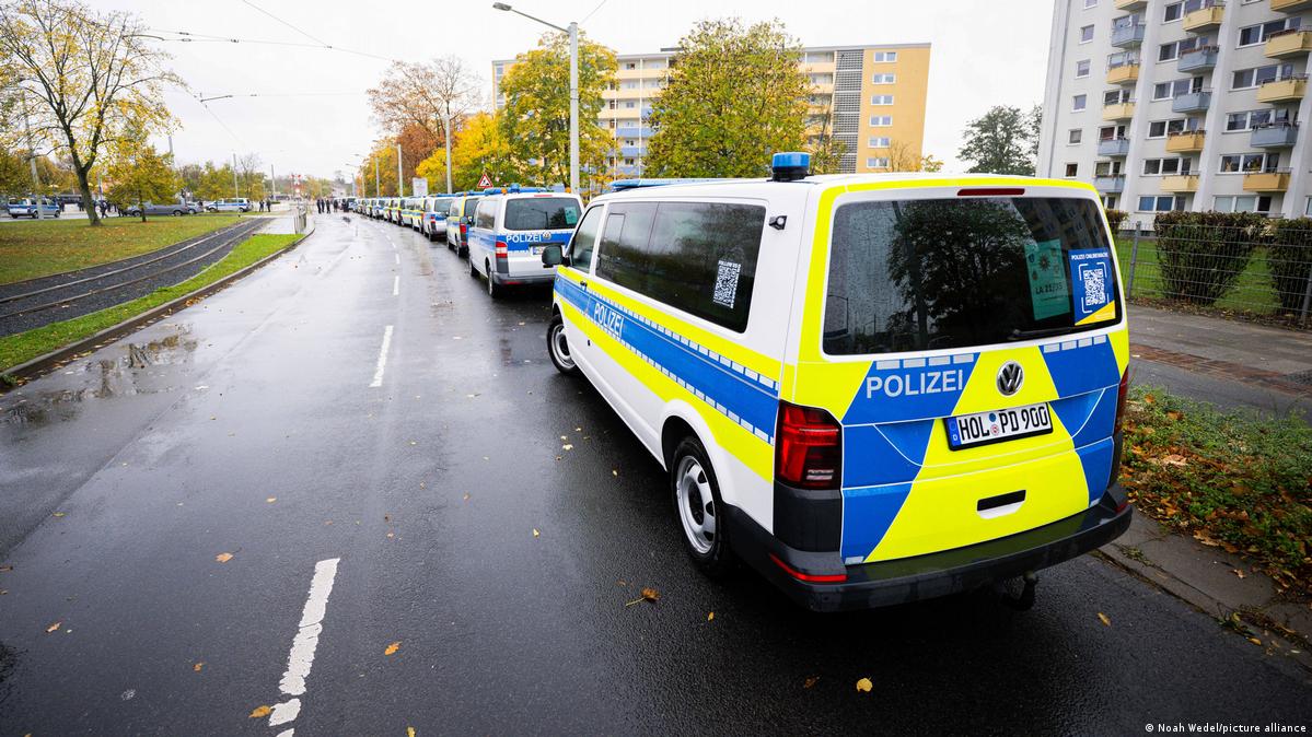 Germany news: Police raid properties linked to bomb threats