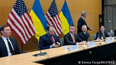 Maafisa wa Ukraine na Marekani kufanya mazungumzo Florida – DW – 30.11.2025