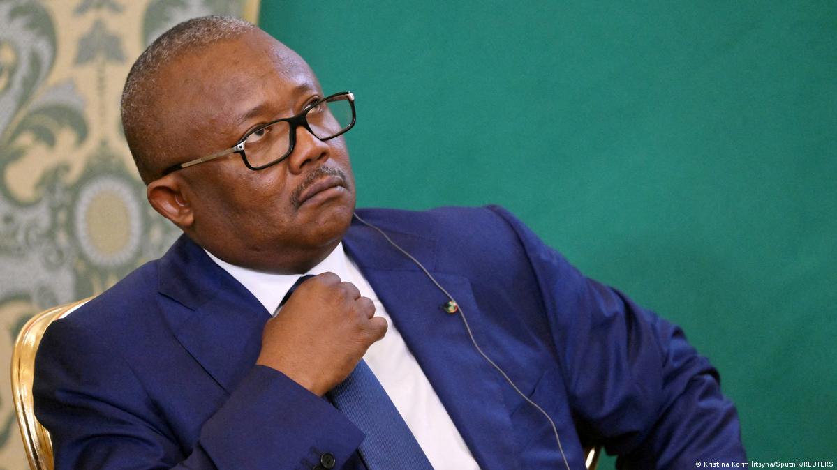 Detido homem próximo de Sissoco Embaló com 5ME em malas – DW – 14/12/2025