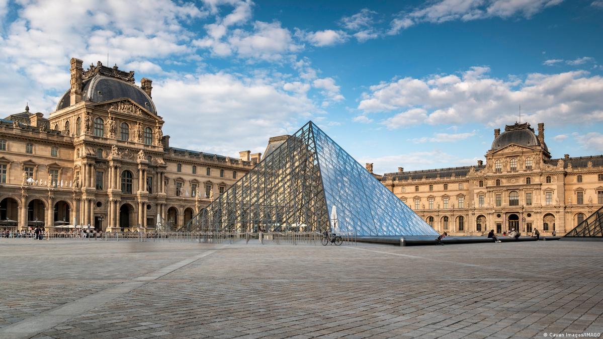 Louvre: Water leak damages hundreds of historic books
