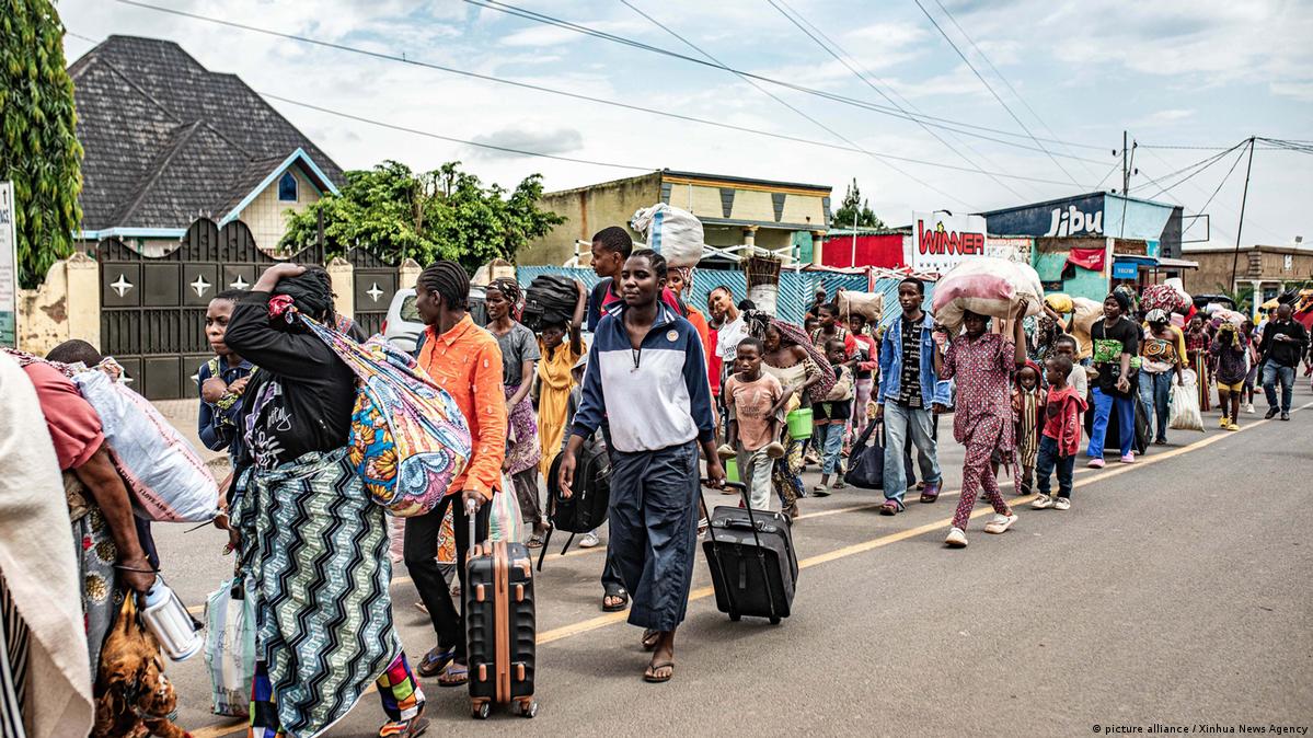 DRC: M23 rebels advance in key eastern port Uvira