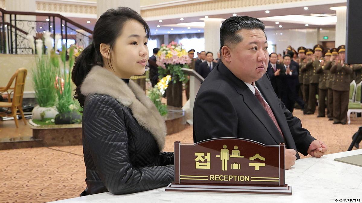 North Korea's Kim Jong Un, daughter open luxury resort