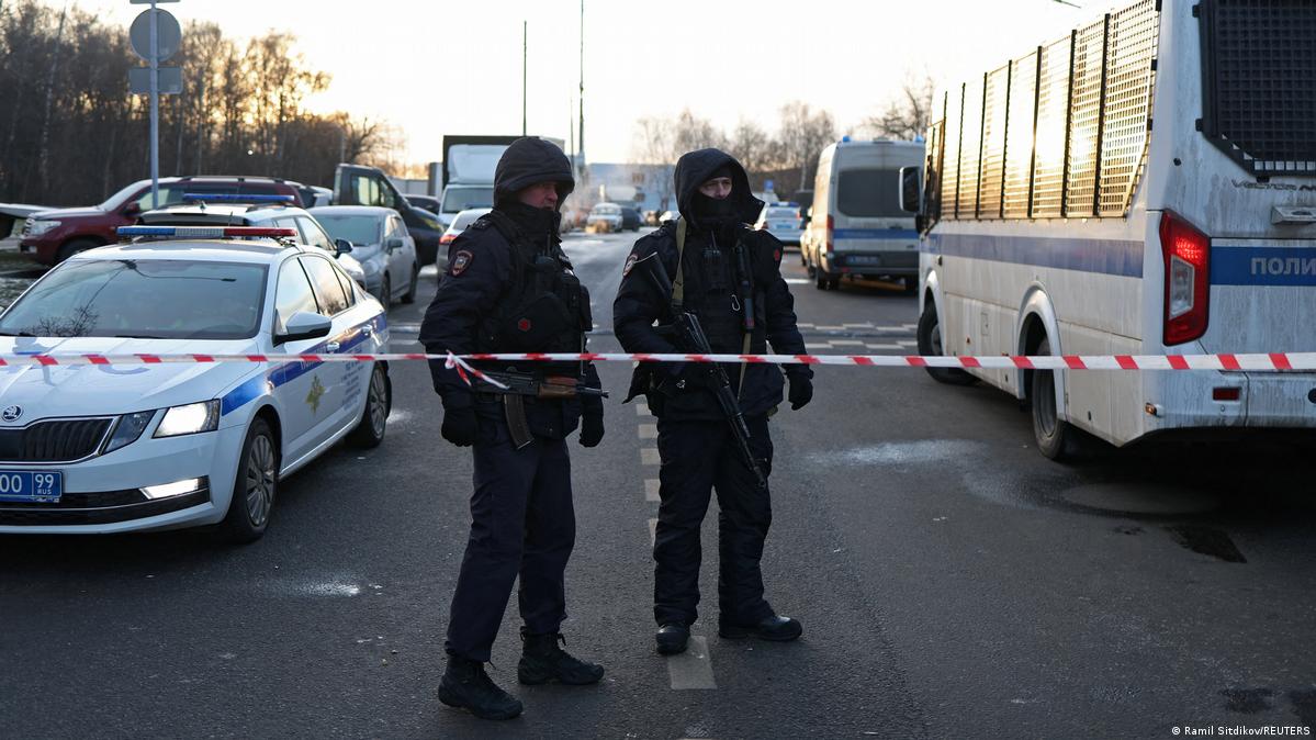 Russia: Police officers killed in new Moscow explosion