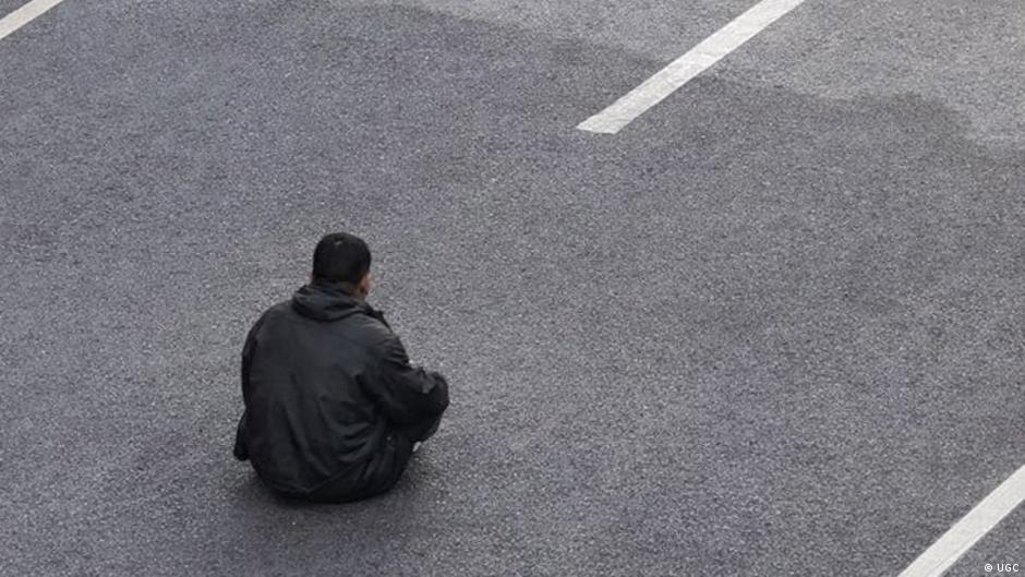 Protests grow in Iran over rising living costs, inflation – DW – 12/31/2025