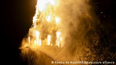 Amsterdam church destroyed by New Year's blaze