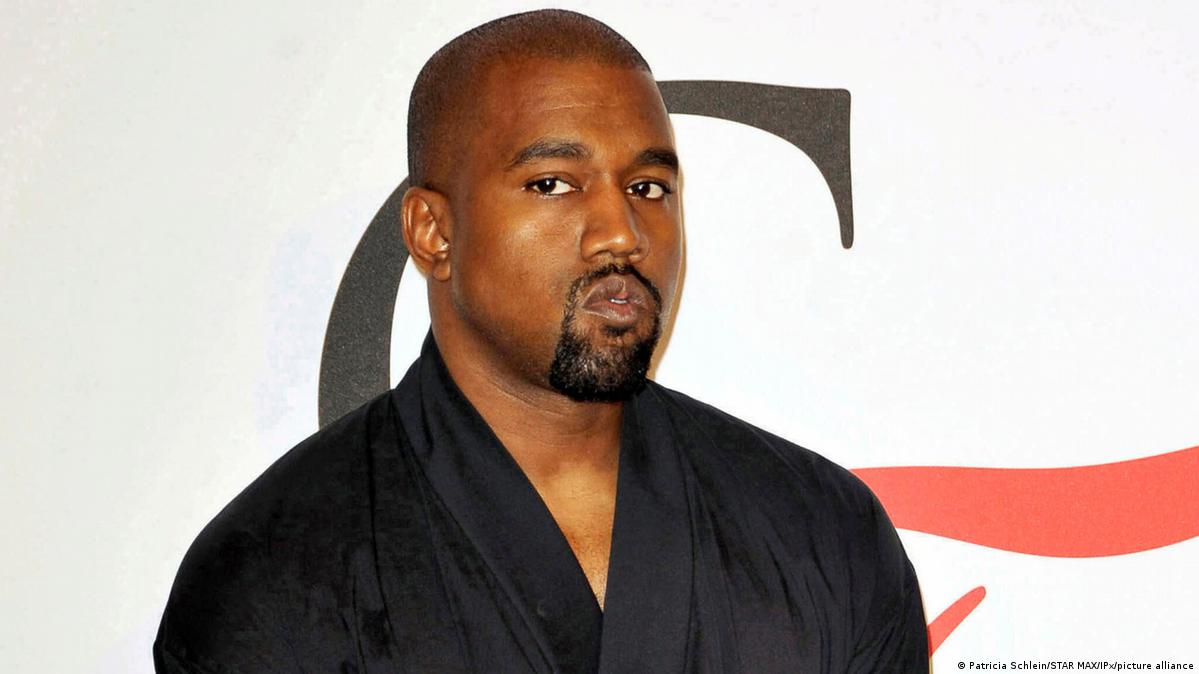 Ye apologizes for antisemitic remarks, again