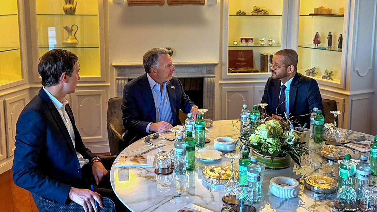 US and Iran meet in Geneva for talks amid military posturing