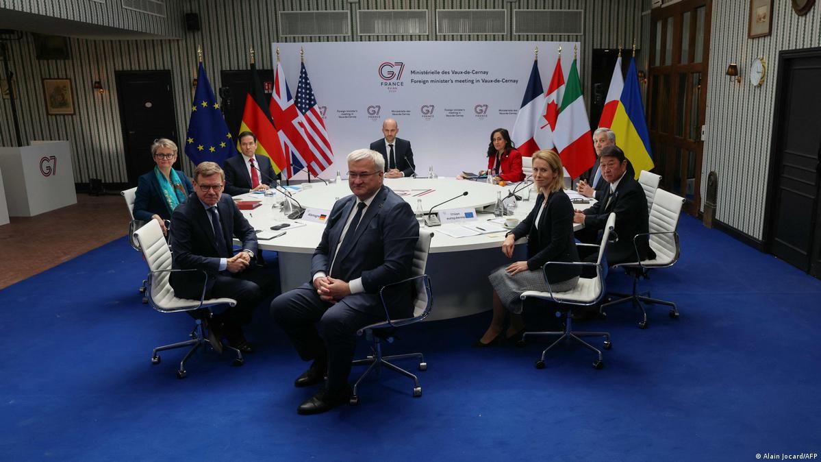 Afrique du Sud écartée du sommet du G7 à Évian