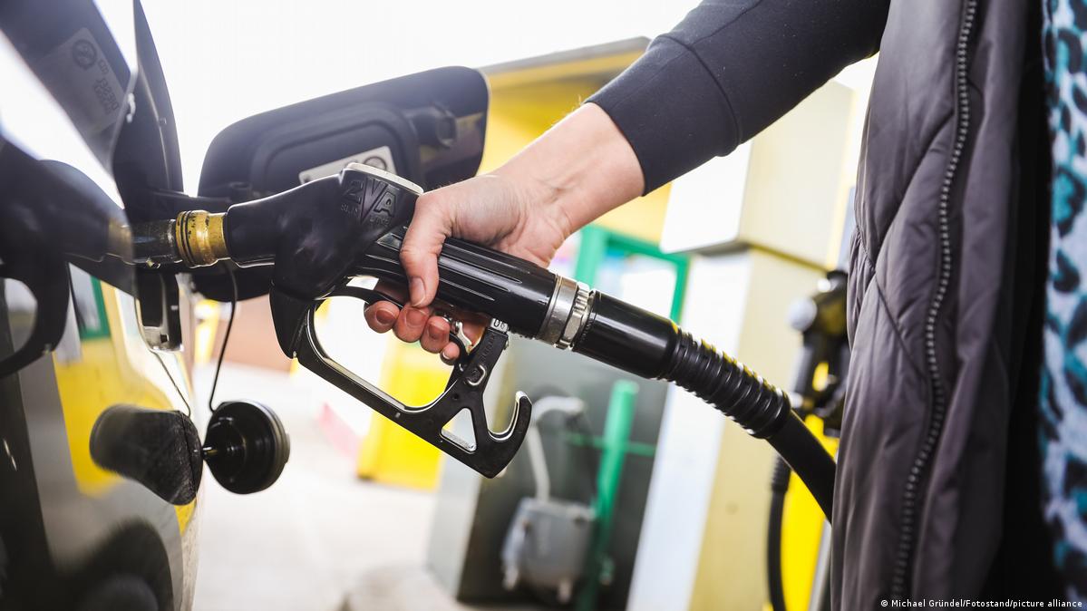 Germany news: Lawmakers lower fuel tax amid high gas prices