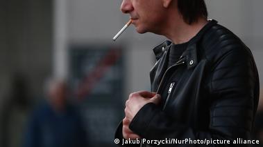 UK moves to prohibit tobacco sales to anyone born after 2008