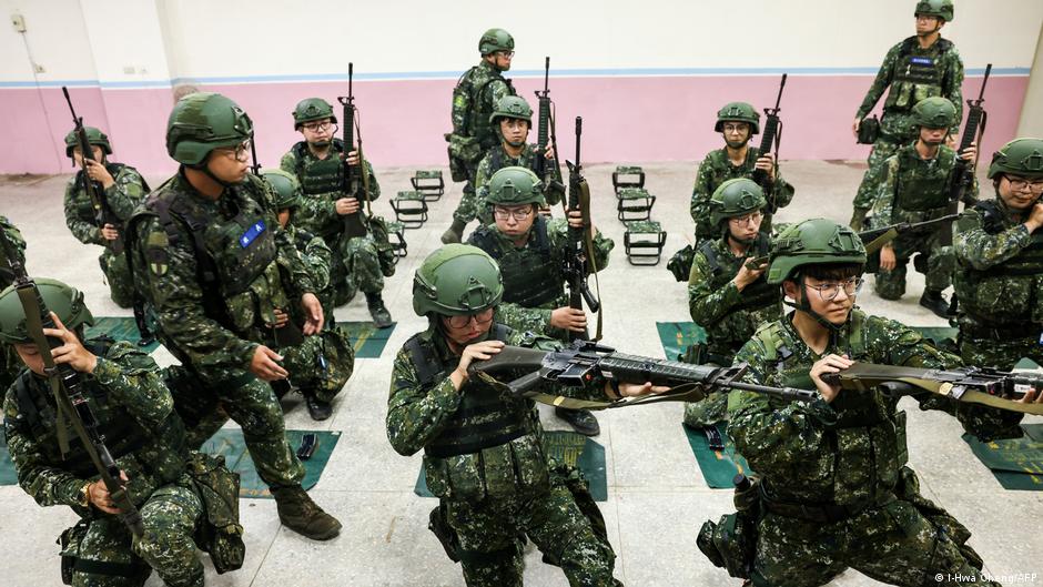 EUA suspendem venda bilionária de armas a Taiwan