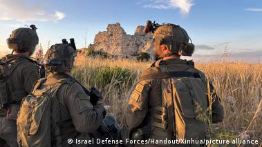 Middle East: Israel captures key fortress amid Lebanon push