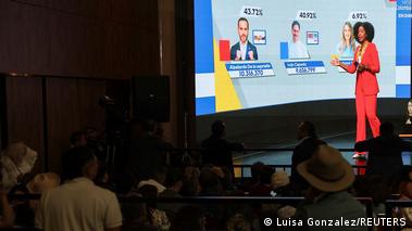 Colombia: Presidential vote to decide country's future path