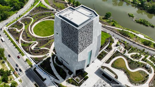 Político, personal y polémico: así es el nuevo museo Obama