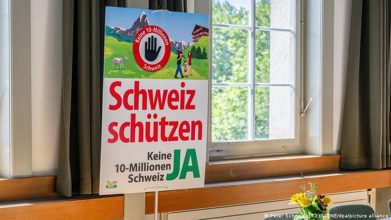 Prasa o wyniku referendum w Szwajcarii: głos rozsądku