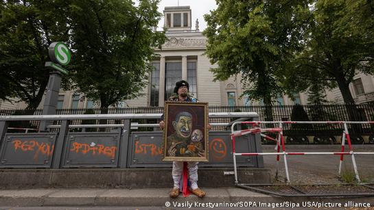 Russian artist critical of Putin shot dead in Poland