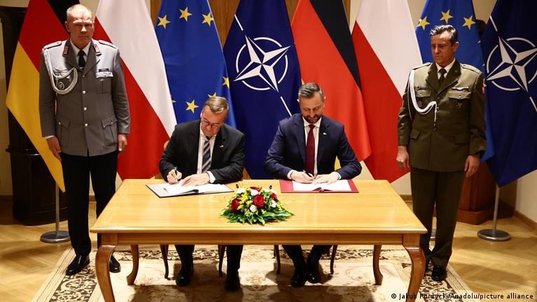 Alemania y Polonia firman un pacto de cooperación en defensa