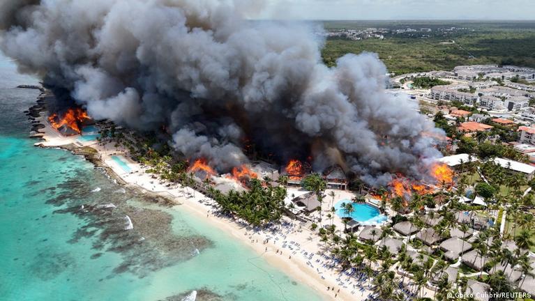 Woman killed in Dominican Republic hotel fire
